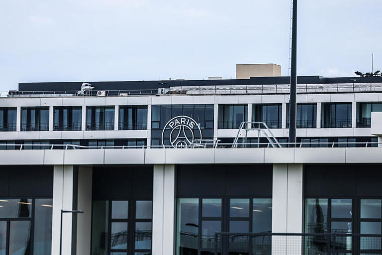 Official – PSG announces a wave of 8 new signings
