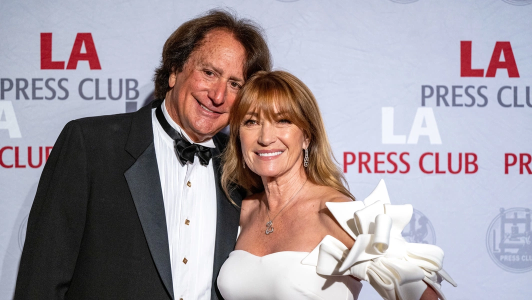 Jane Seymour’s engagement and sleep habits