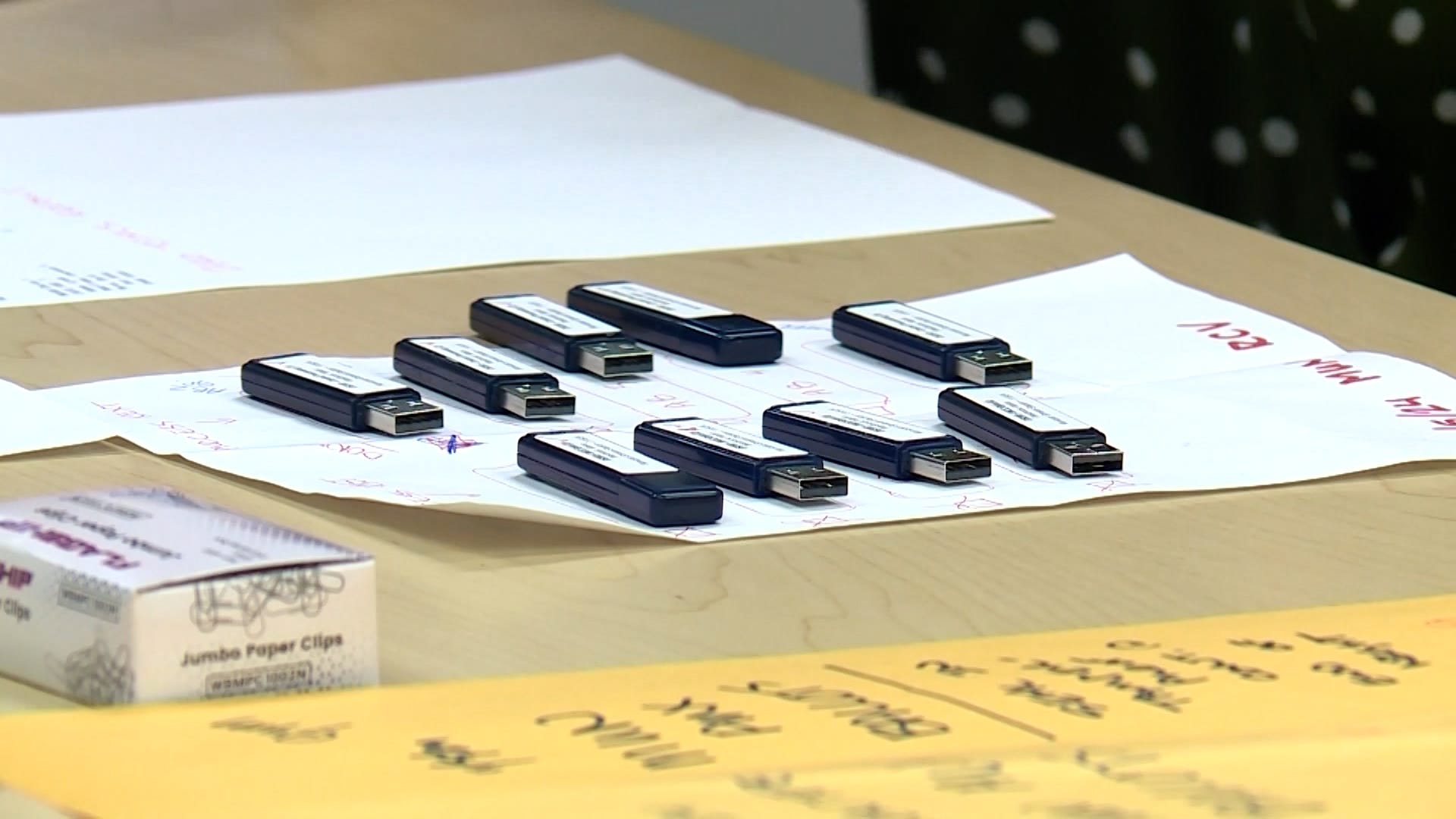 Maine Secretary of State's Office refutes claim that thumb drive with ...
