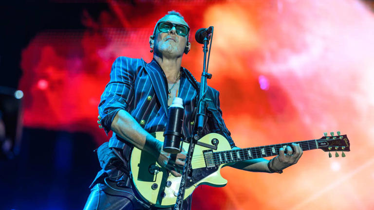 Def Leppard's Vivian Campbell records new songs for the first time in ...