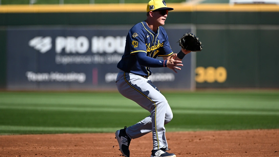 Brewers promote Cooper Pratt, designate Luis Rengifo for assignment