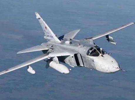 Ukrayna ordusuna ait Su-24M tipi bombardıman uçağı düştü