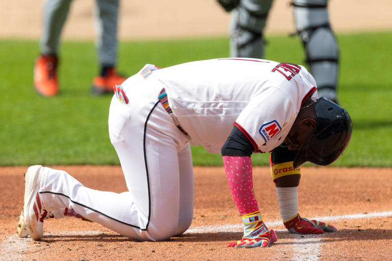 Guardians outfielder Angel Martinez placed on IL with foot injury