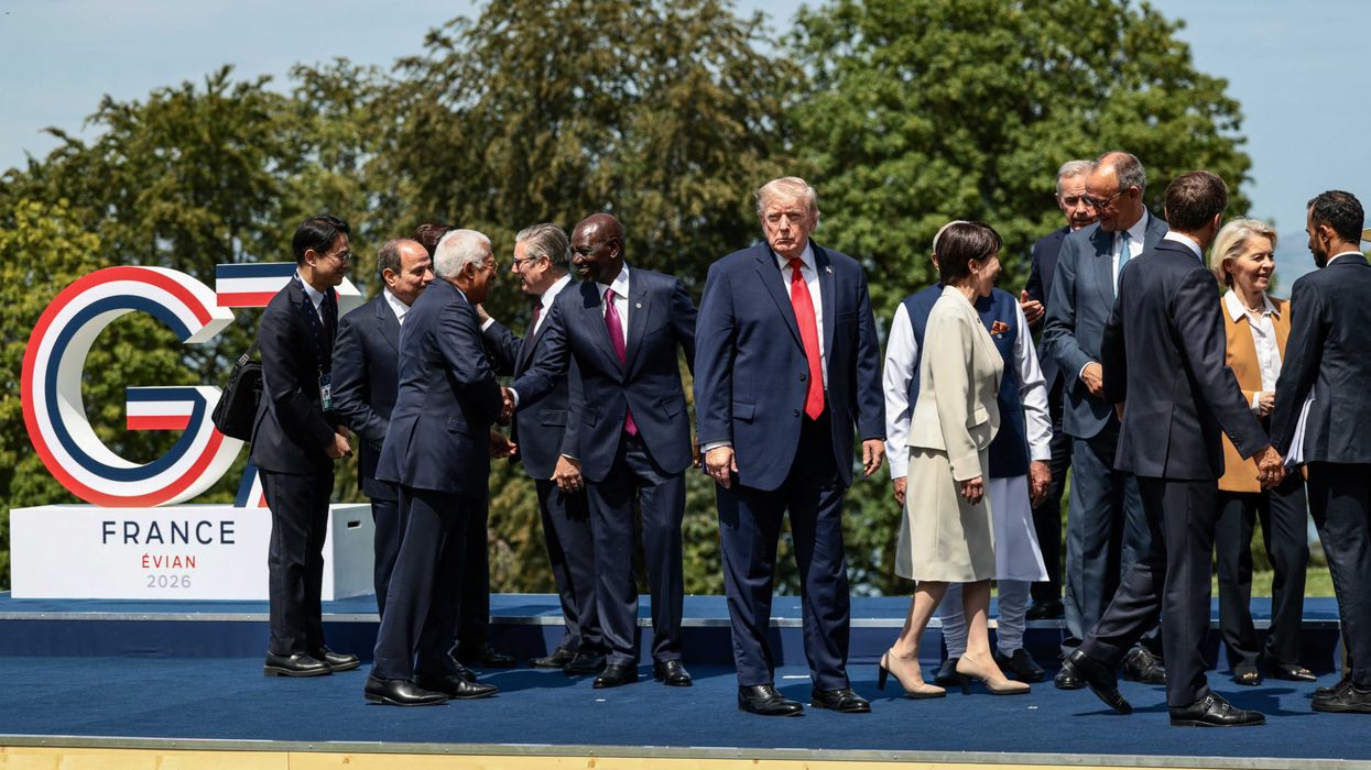 Trump appears disoriented among world leaders at G7 summit
