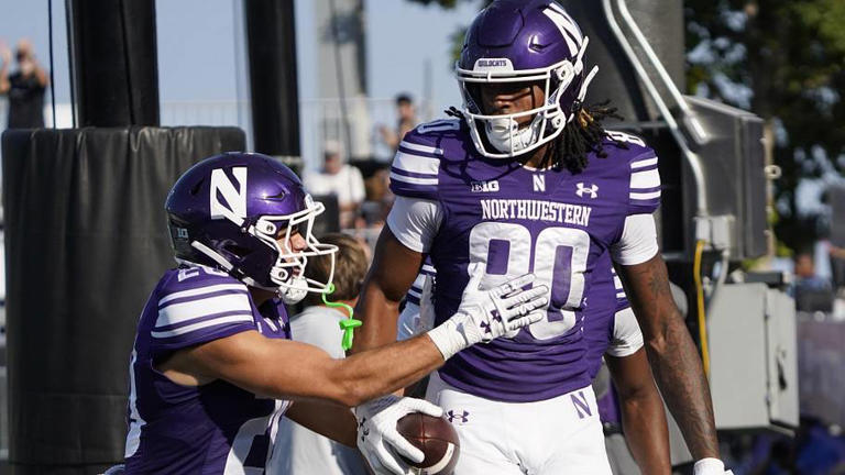 Five college football teams desperate for new uniforms