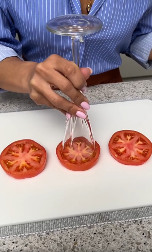 Easy tomato breakfast hack for a tastier morning