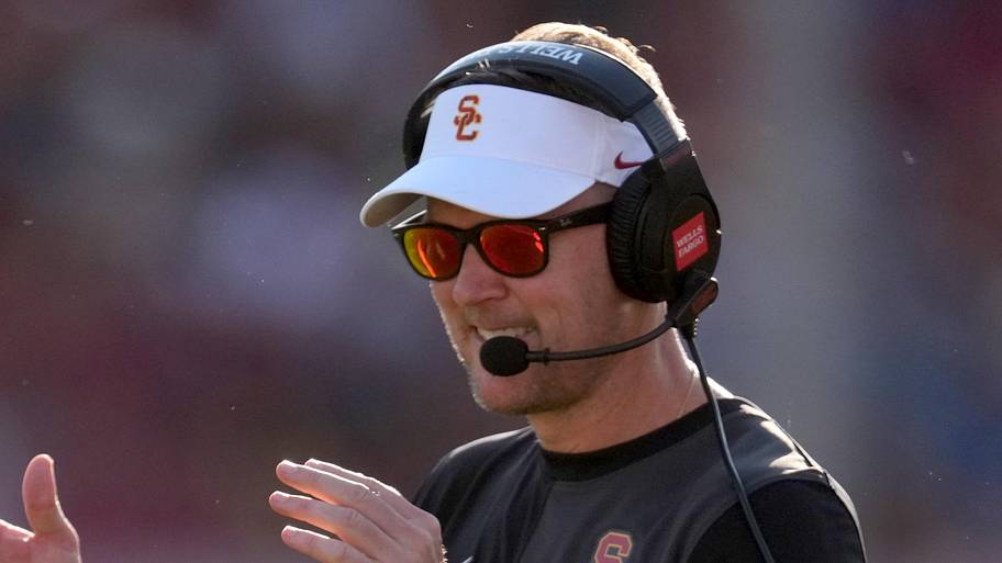 USC Trojans prioritizing Mater Dei recruit