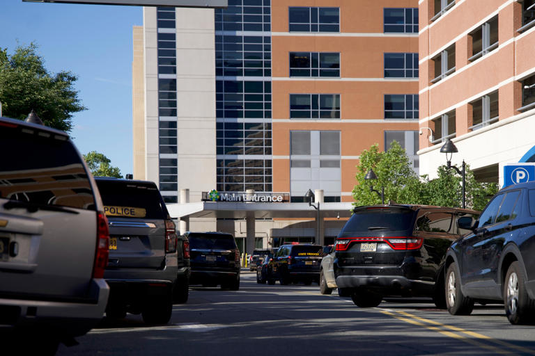 Delaware hospital locked down after 2 people are shot inside