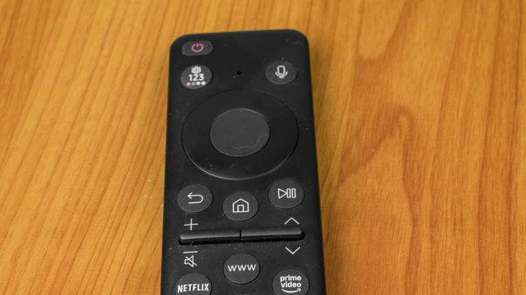 4 things you probably didn't know your Samsung TV remote can do