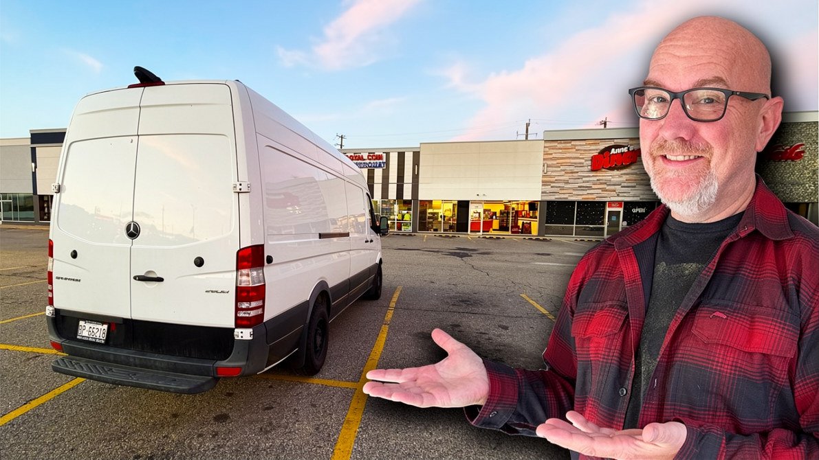 Stealth camping at Jet's Pizza in Michigan