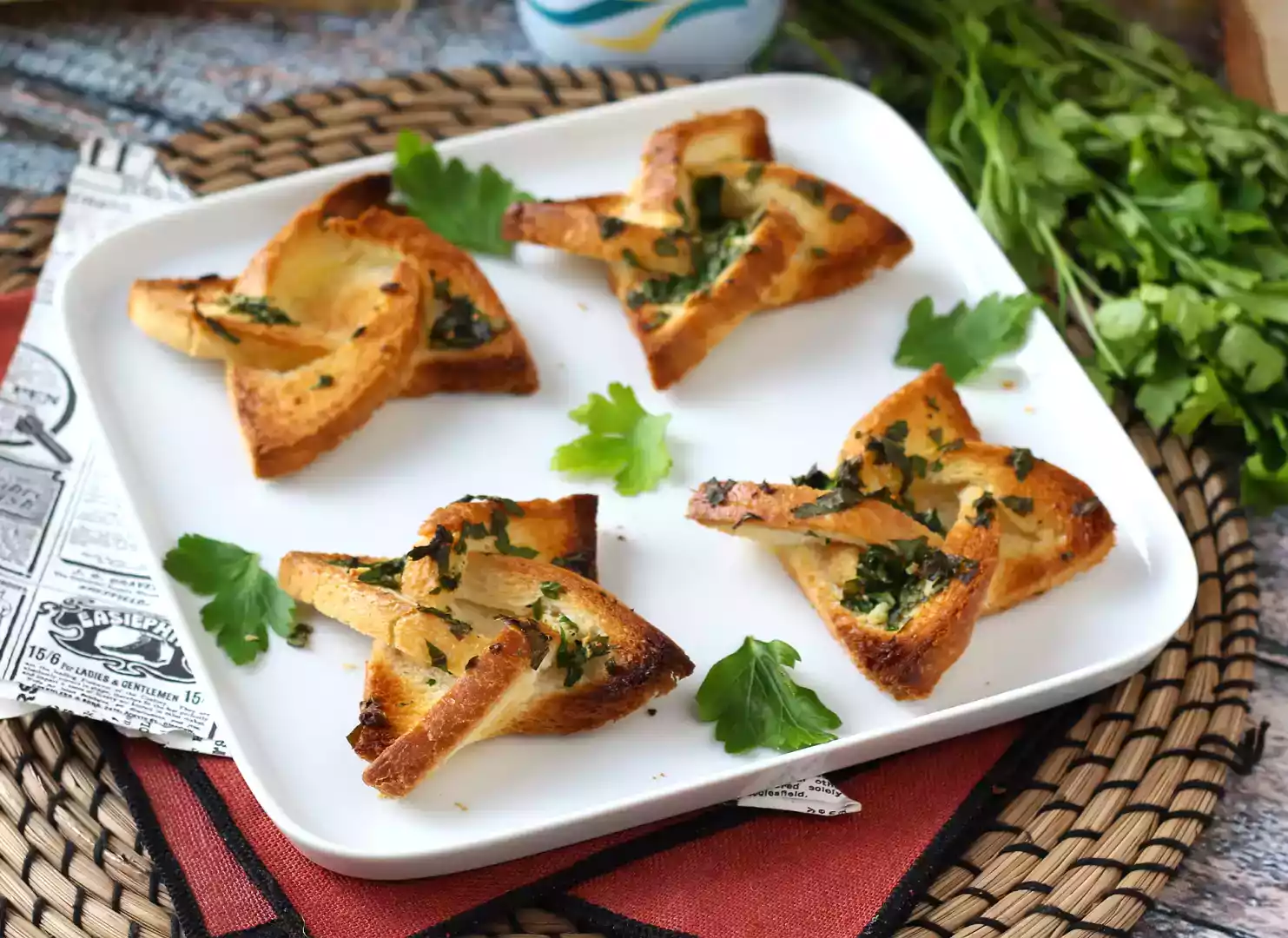 Knoflookbrood ster stijl met sandwich brood