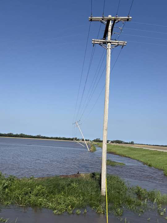 Kansas co-ops restore power to 25,000 customers after storm wipes out grids