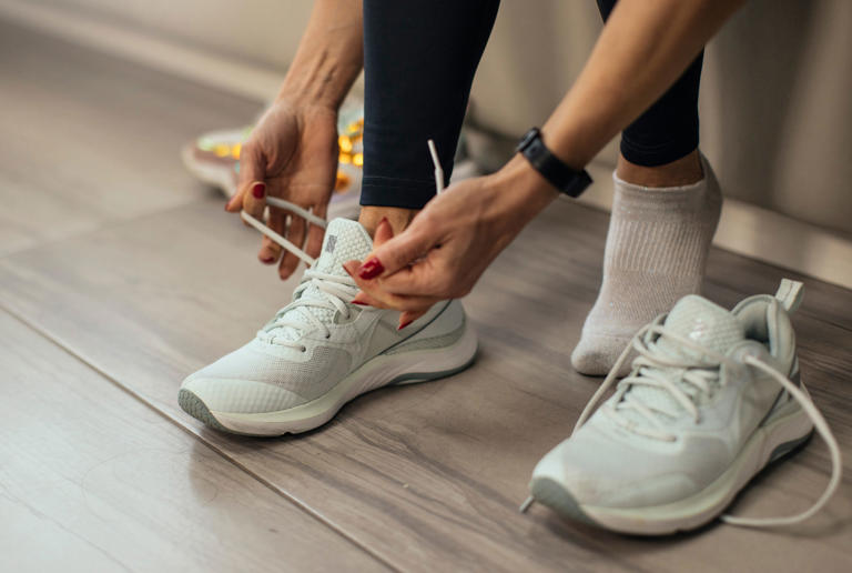 27 habits that made working out early actually stick for people