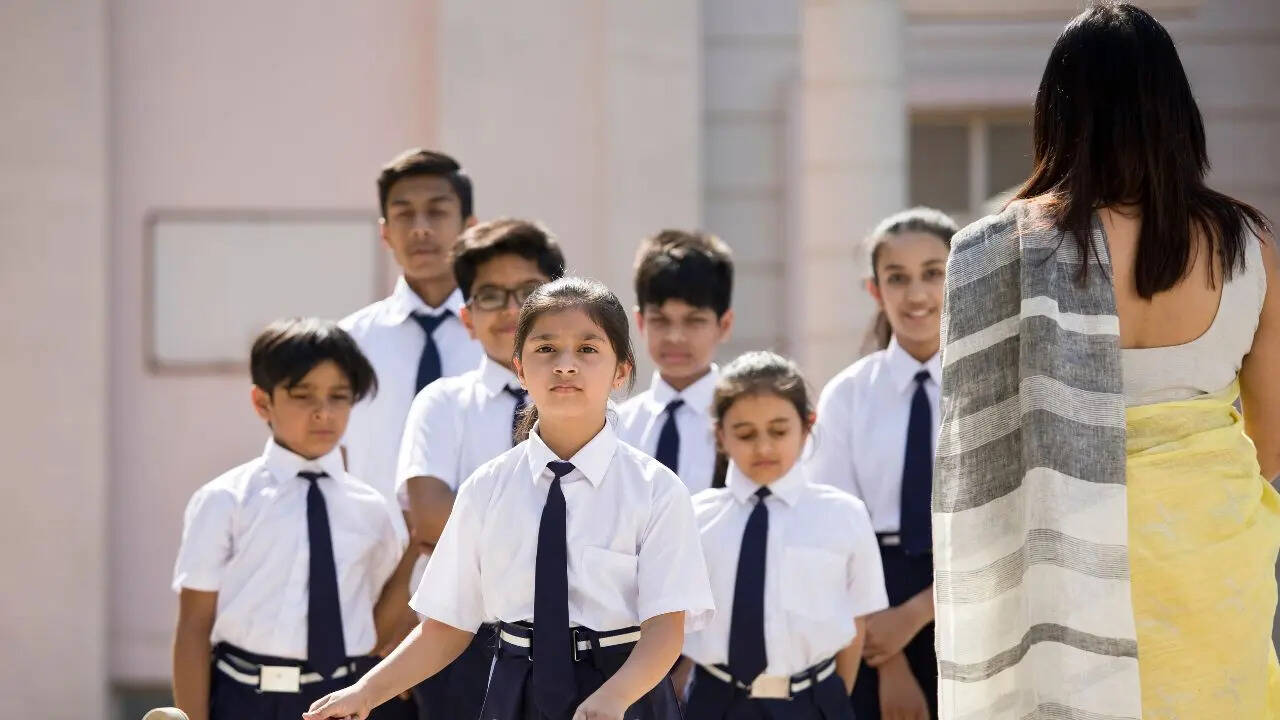School assembly news headlines today (June 17): Top national ...