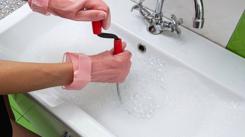 Troubleshooting common sink problems before they become bigger issues