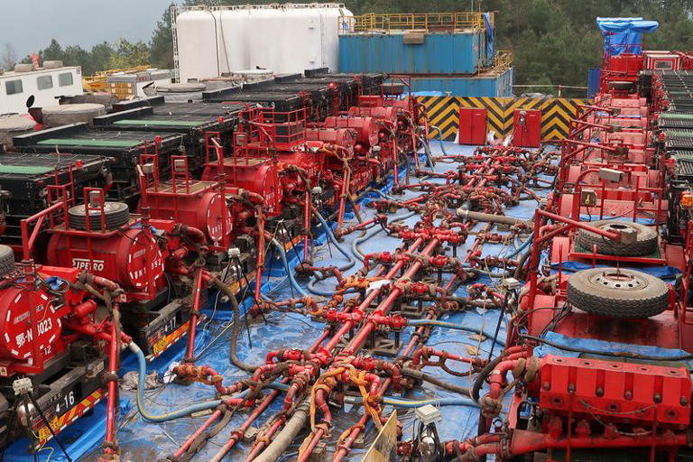 China taps ultra-deep Sichuan shale in push to boost gas output