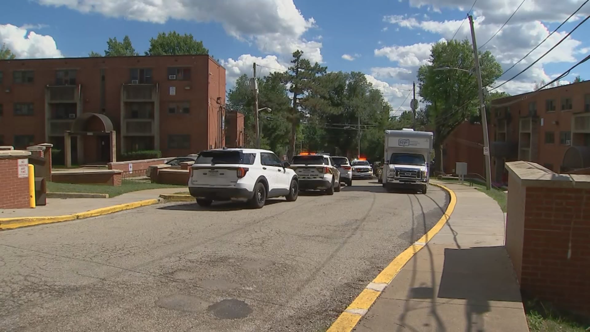 2 men shot in Pittsburgh following altercation