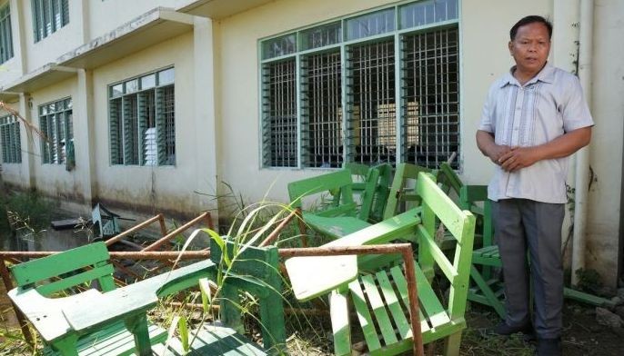 School principals are 'engineers' of last resort in flood-prone Philippines