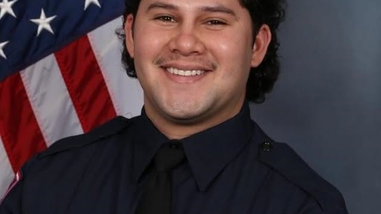 Texas firefighter killed, several others injured in residential blaze