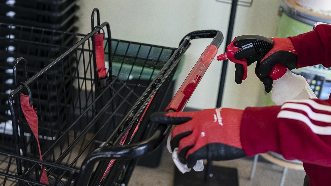 10 germ-laden surfaces to wash hands after touching