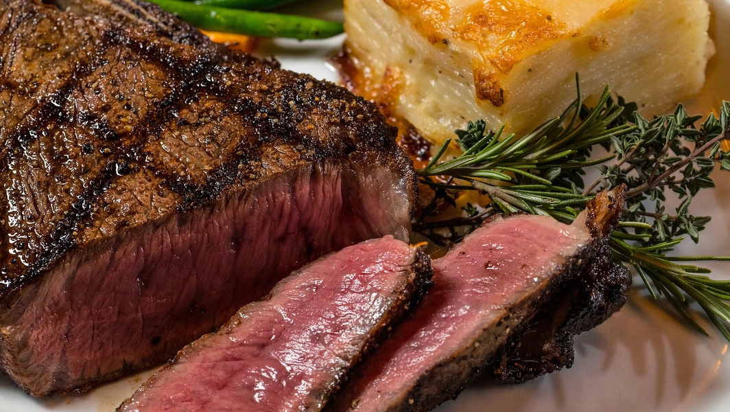 Chef’s viral post recounts diner denying salmon, berating pink steak