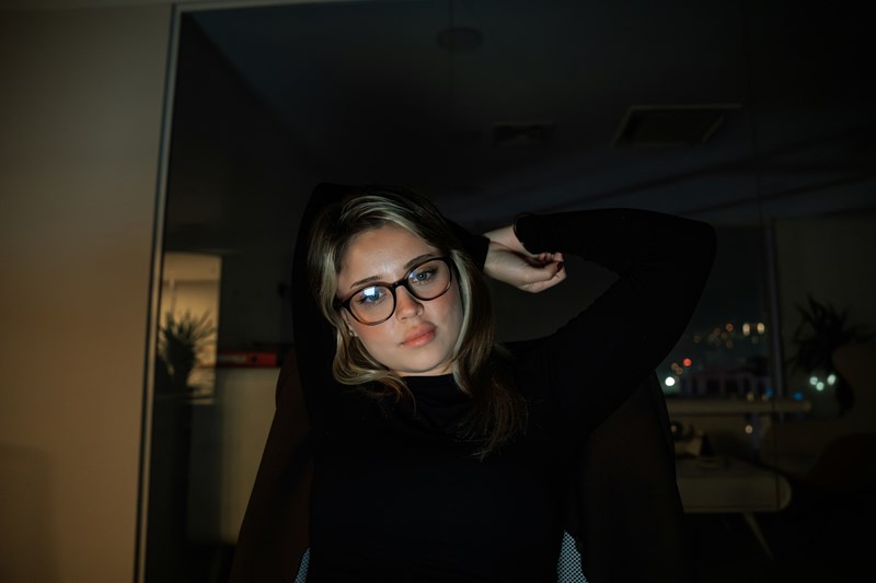 College student went through 2 years of silence from her parents tells ...