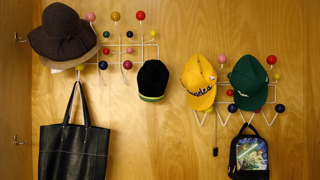 4 creative hat and accessory storage ideas
