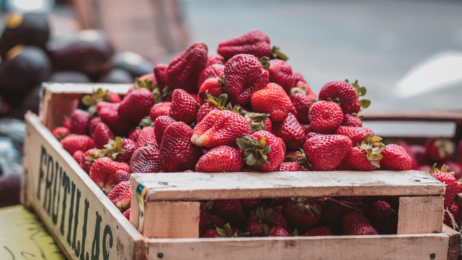 What grocery shopping was like before supermarkets