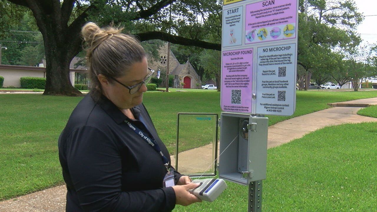 Kilgore microchip reader helps reunite lost pets with owners