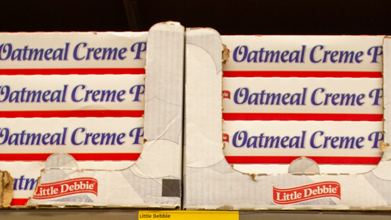 Little Debbie rumored to launch Fudge Round creme pies: Fans excited ...