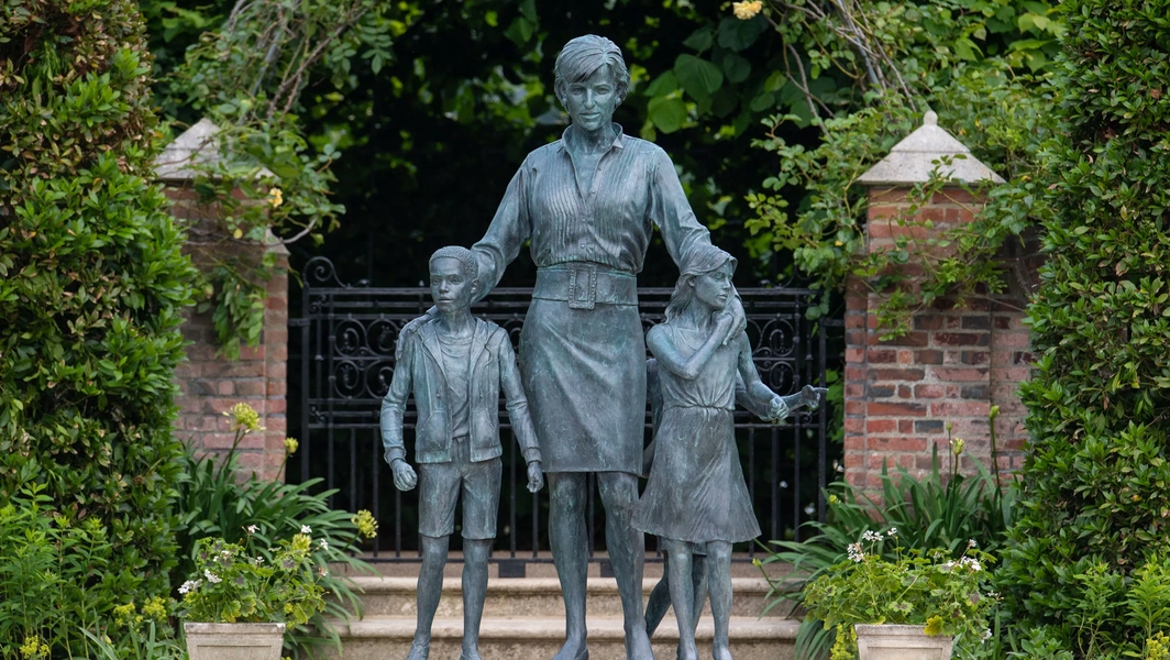 Princess Diana’s life through her residences