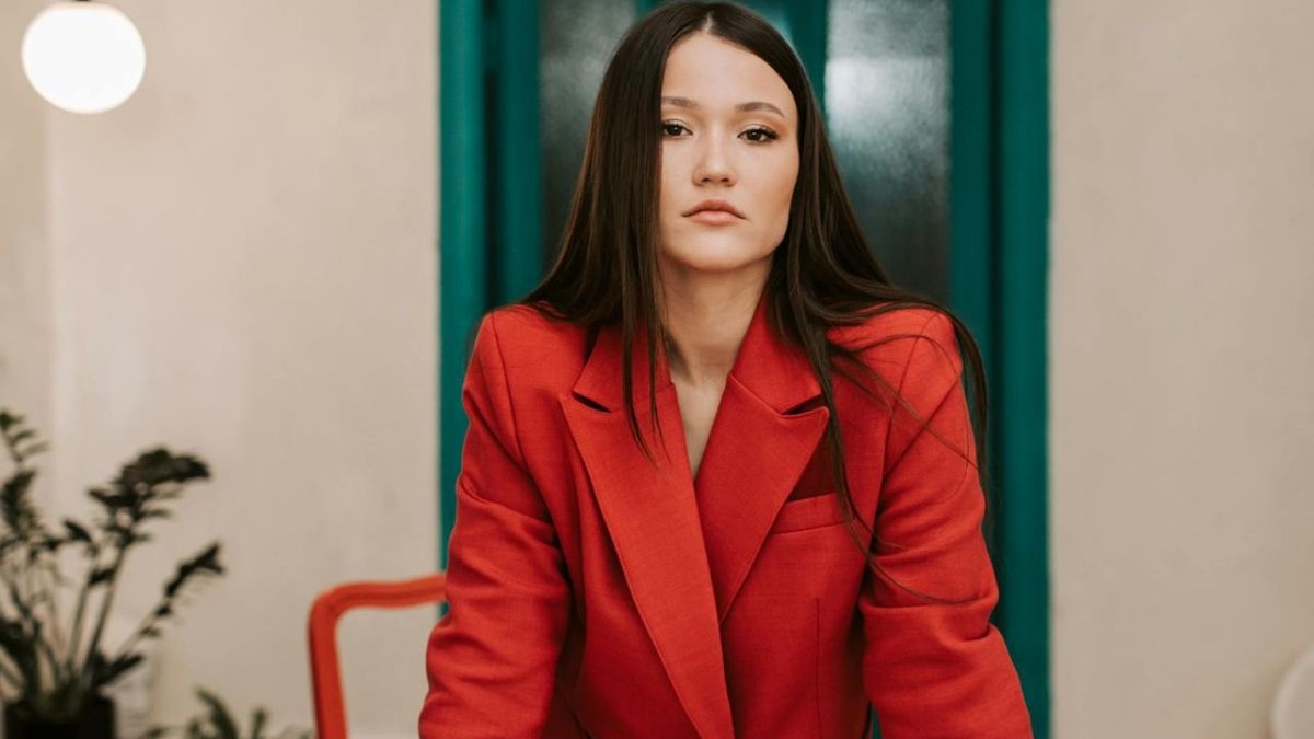 15 elegant female names that instantly sound powerful and respected