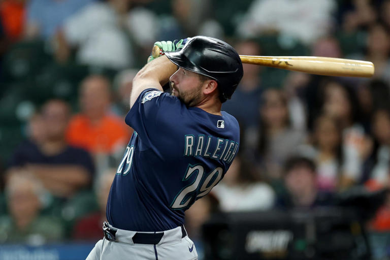 MLB analyst backs Cal Raleigh to return from injury 'on fire' thanks to ...
