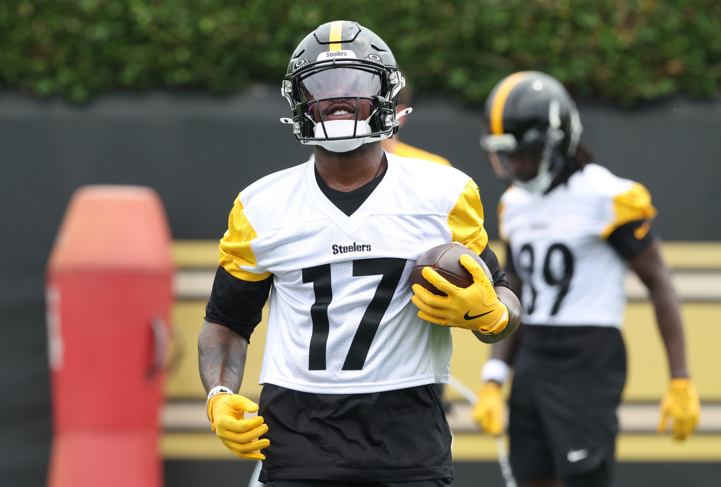 Steelers wide receiver Germie Bernard has 'athletic ceiling' in ...