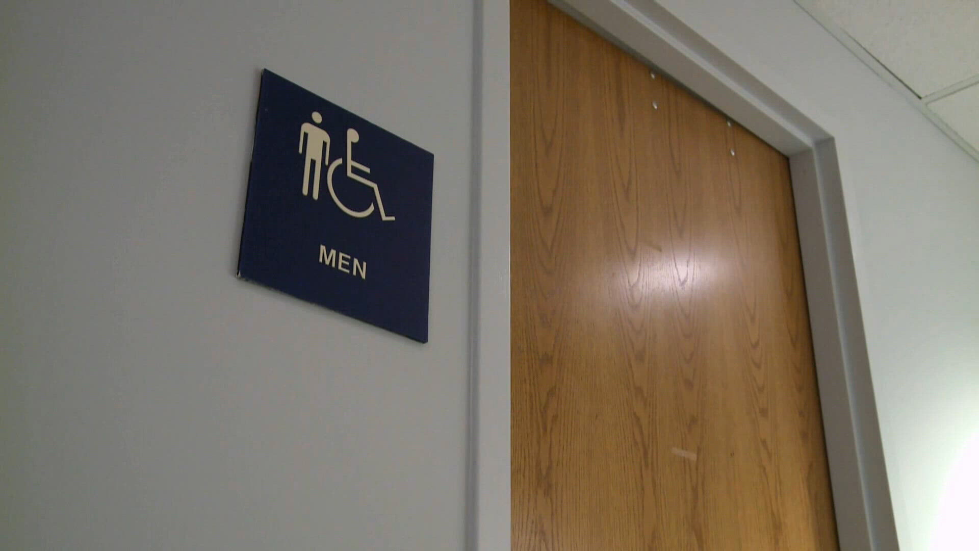 Federal judge temporarily blocks Idaho's bathroom bill