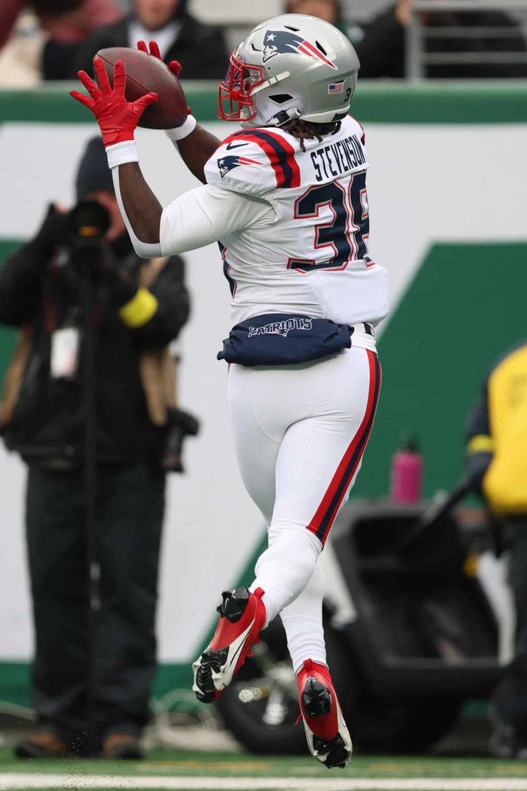 New England Patriots’ top weapons ranked among best RB duos in the NFL