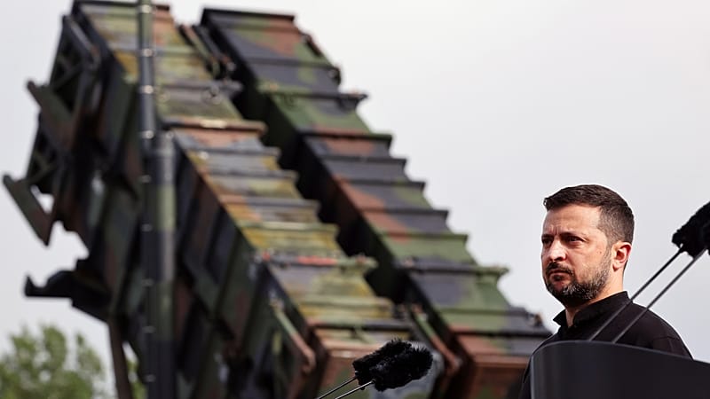 Mar Nero, colpita petroliera della flotta ombra russa, mentre Zelensky ...