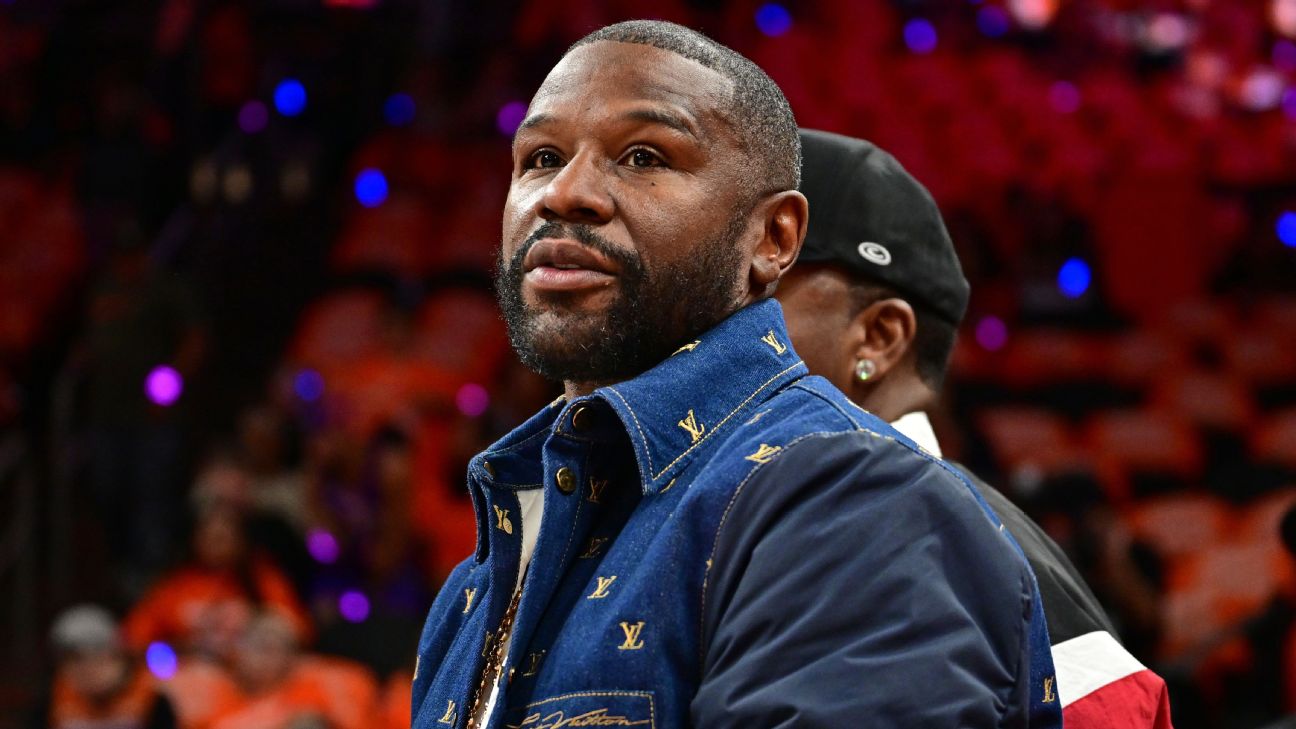 Floyd Mayweather facing felony charges for passing bad check