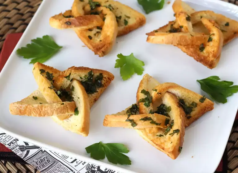 Knoflookbrood ster stijl met sandwich brood