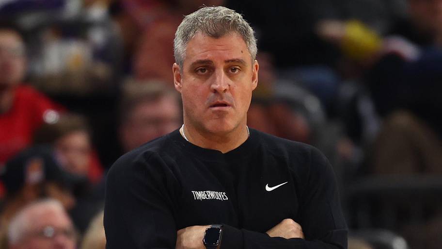 Mavericks are running out of time to sign their best option to replace ...