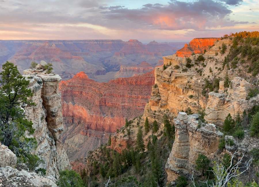 Lightning-caused fire rages in Grand Canyon with no containment