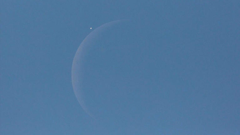 How to see Venus vanish behind the moon during the day Wednesday ...
