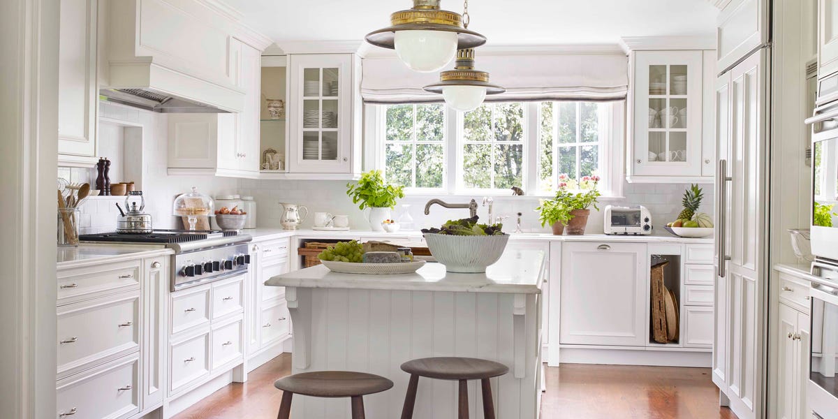 Are white kitchens officially out of style? Here's what interior ...