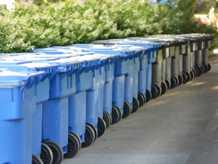 Swampscott rolls out automated trash, recycling cart switch