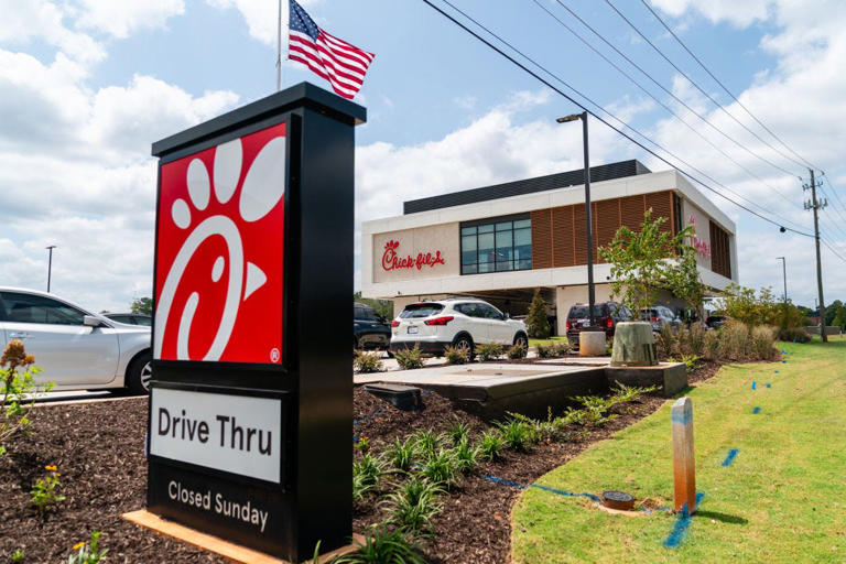 See what chain knocked Chick-fil-A out of the top fast food spot