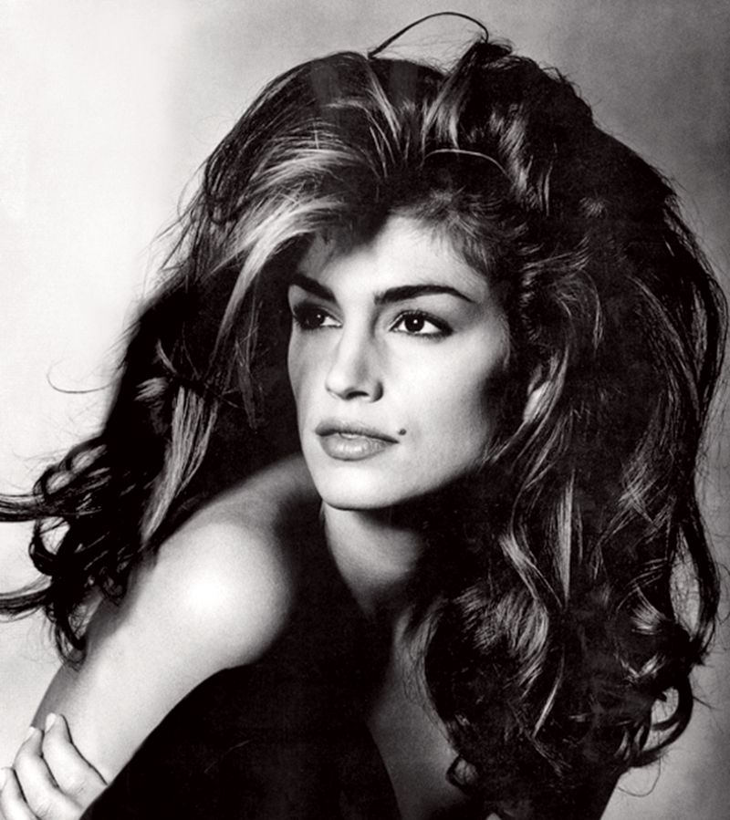 16 celebrities whose beauty marks became part of their signature style