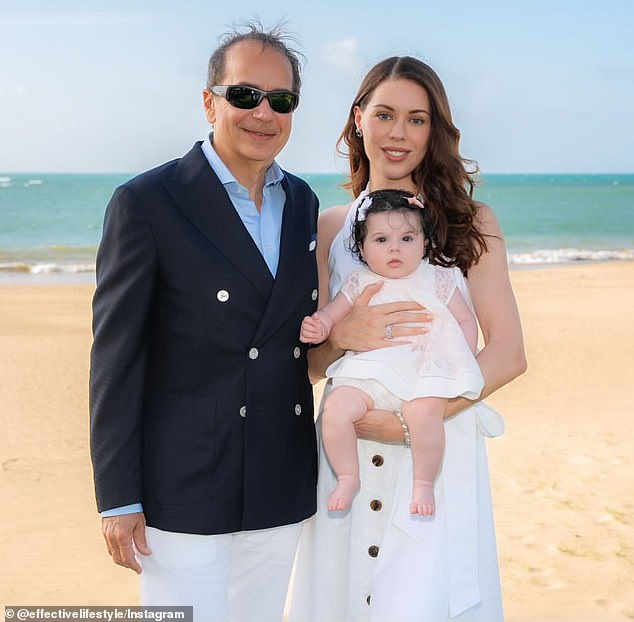 Fiancée of billionaire, 70, pregnant with second child as they reveal ...