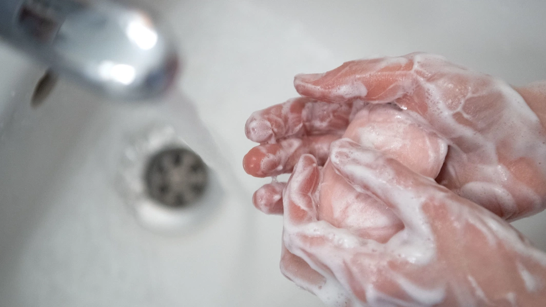 10 germ-laden surfaces to wash hands after touching