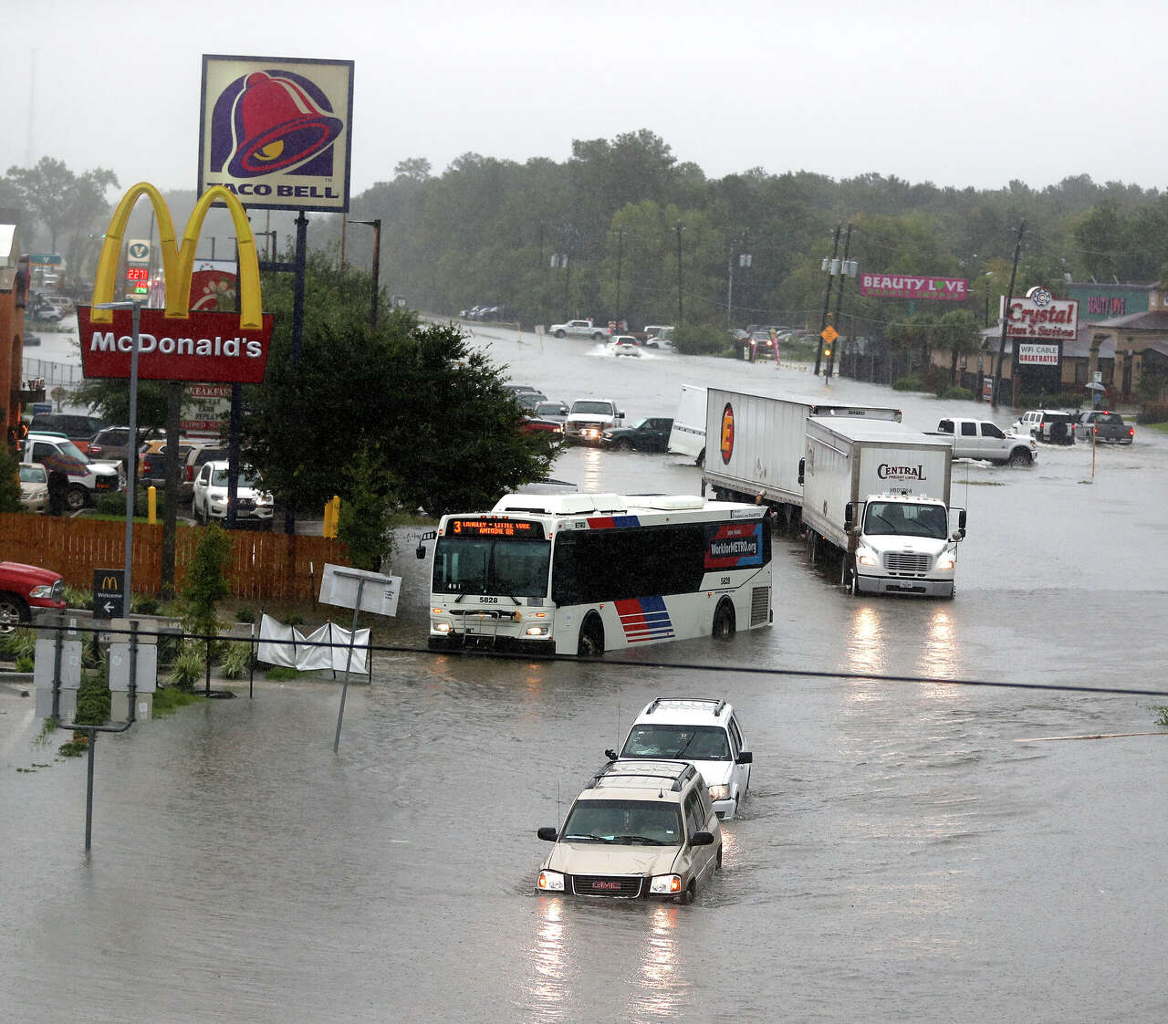 The Woodlands hit by flash flooding after over 4 inches of rain falls