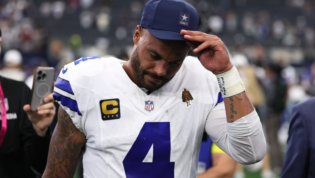 Prescott limited in minicamp with minor knee soreness